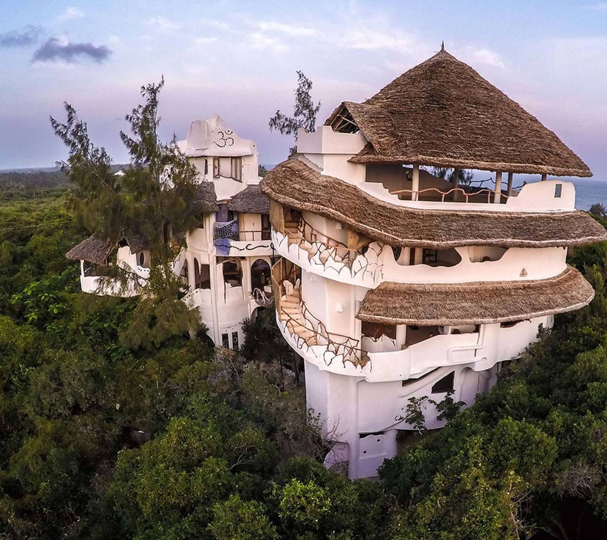 Best Treehouse In The World The Best Treehouse Hotels Around The World